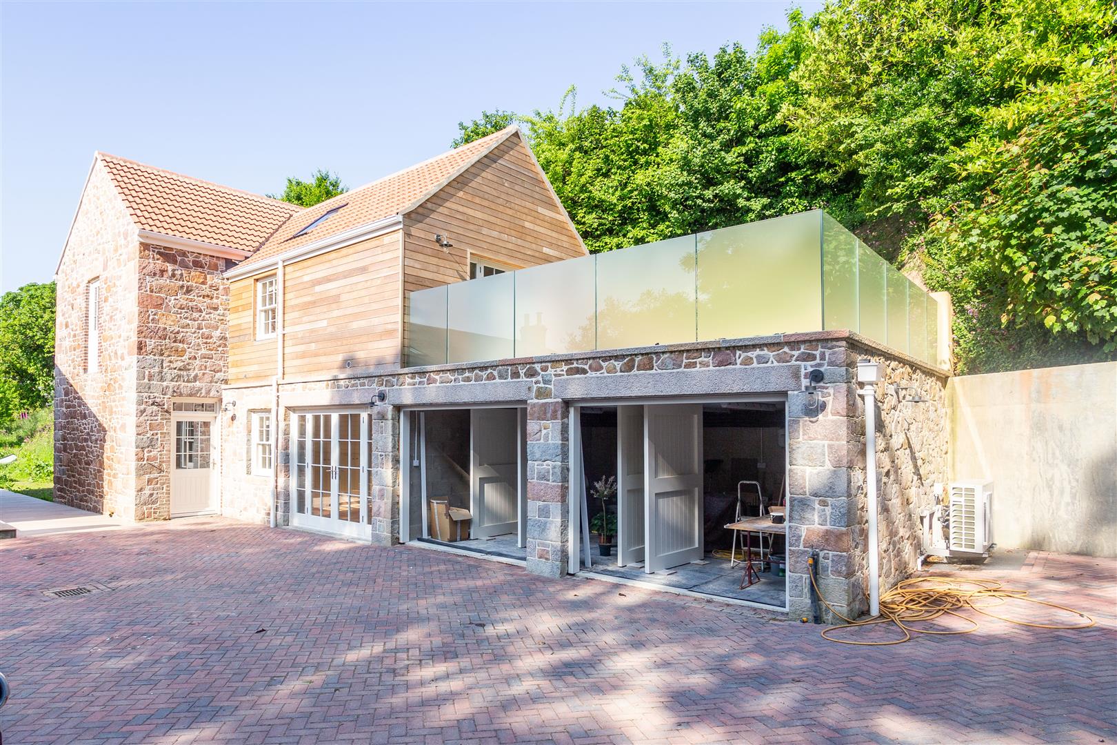 For Rent :: Le Rossignol Estates - Estate Agents Jersey